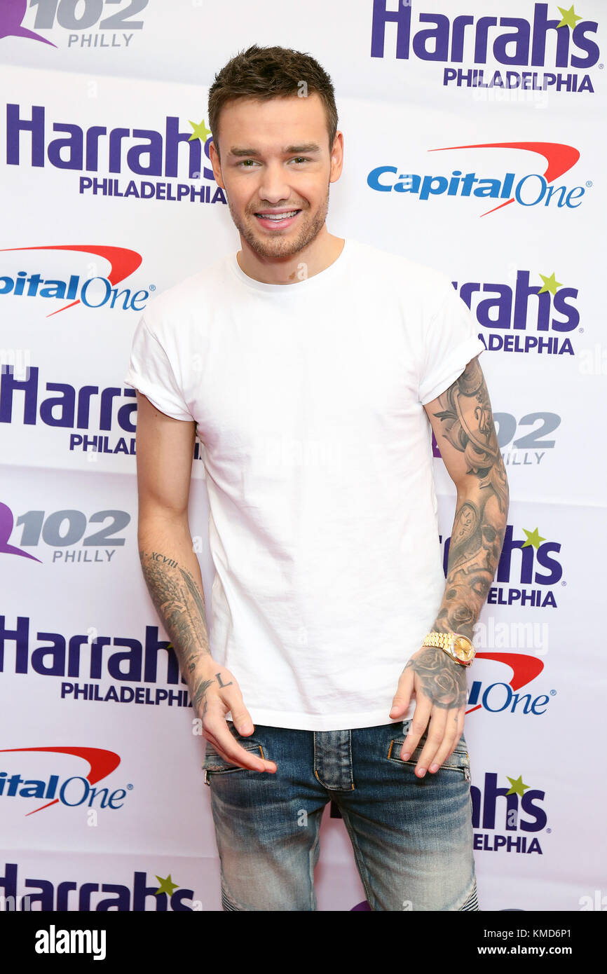Philadelphia, PA, USA. 6th Dec, 2017. Liam Payne pictured back stage at ...