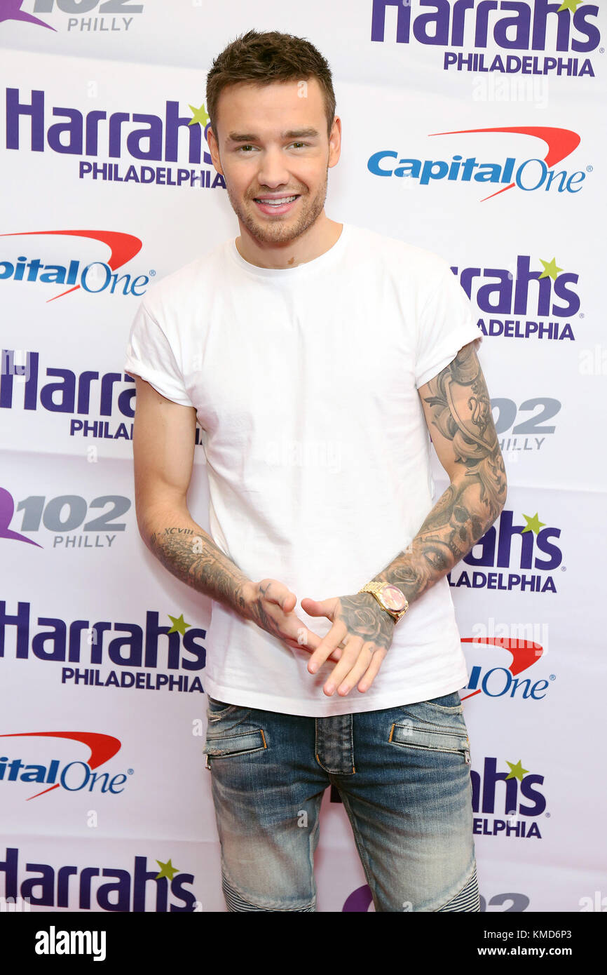 Philadelphia, PA, USA. 6th Dec, 2017. Liam Payne pictured back stage at ...