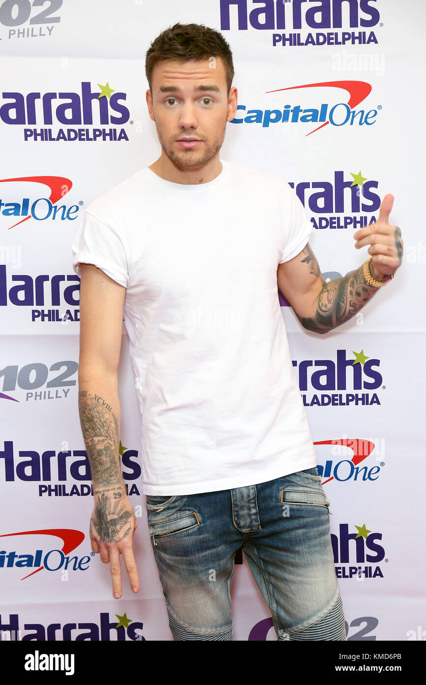 Philadelphia, PA, USA. 6th Dec, 2017. Liam Payne pictured back stage at ...