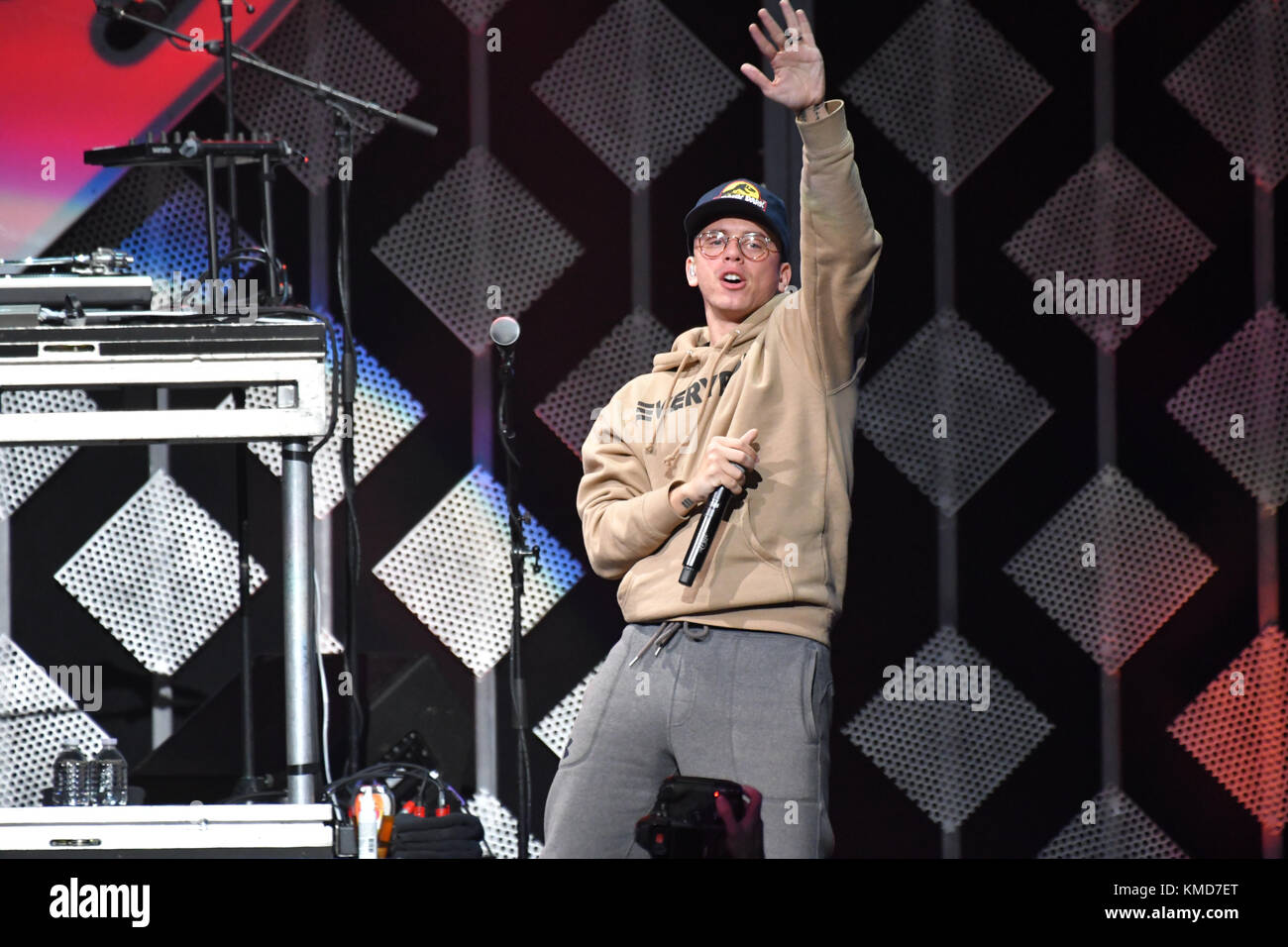 Philadelphia, Pennsylvania, USA. 6th Dec, 2017. Grammy nominated rapper ...