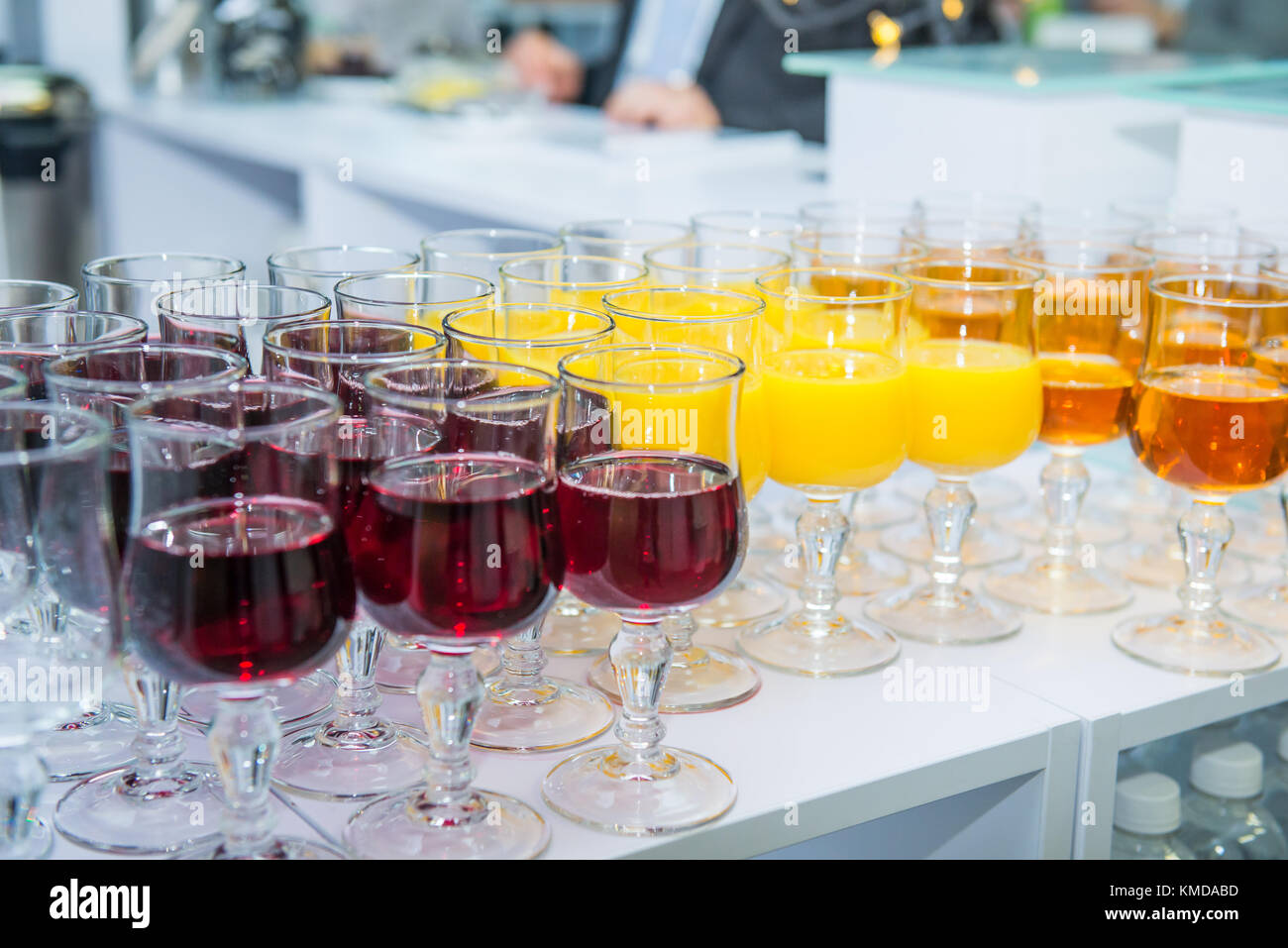 Catering table with alcoholic and non-alcoholic drinks on the business ...