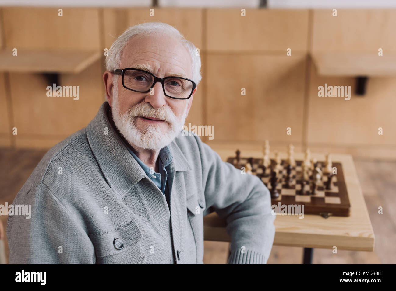 Old man playing chess alone hi-res stock photography and images - Alamy