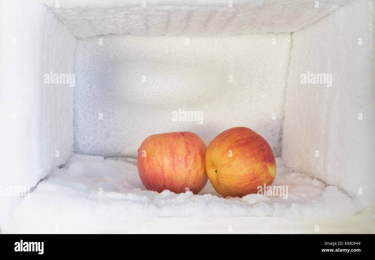 Inside a freezer kitchen hi-res stock photography and images - Alamy