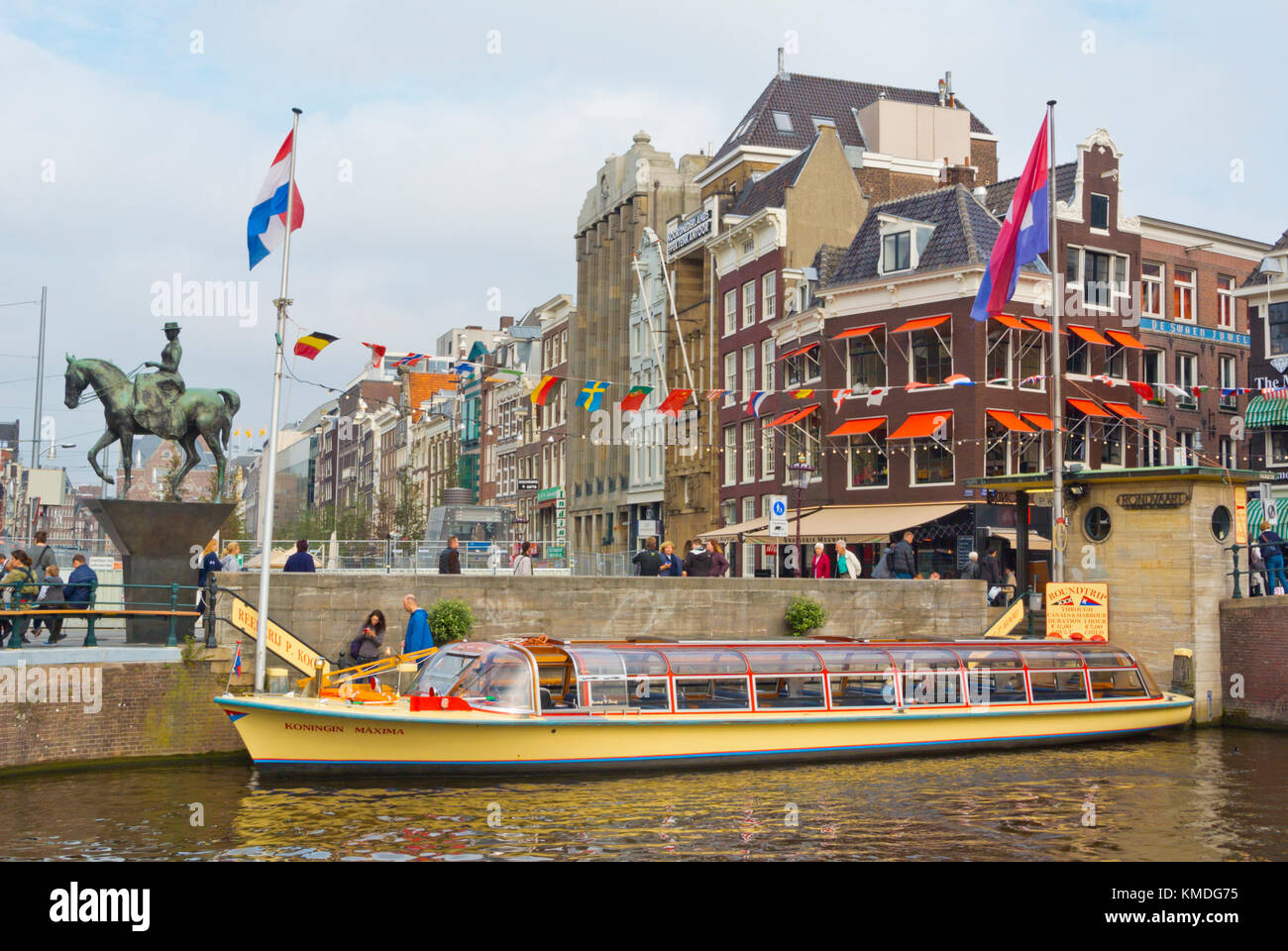 Rederij Kooij pier, Rokin canal, Amsterdam, The Netherlands Stock Photo ...