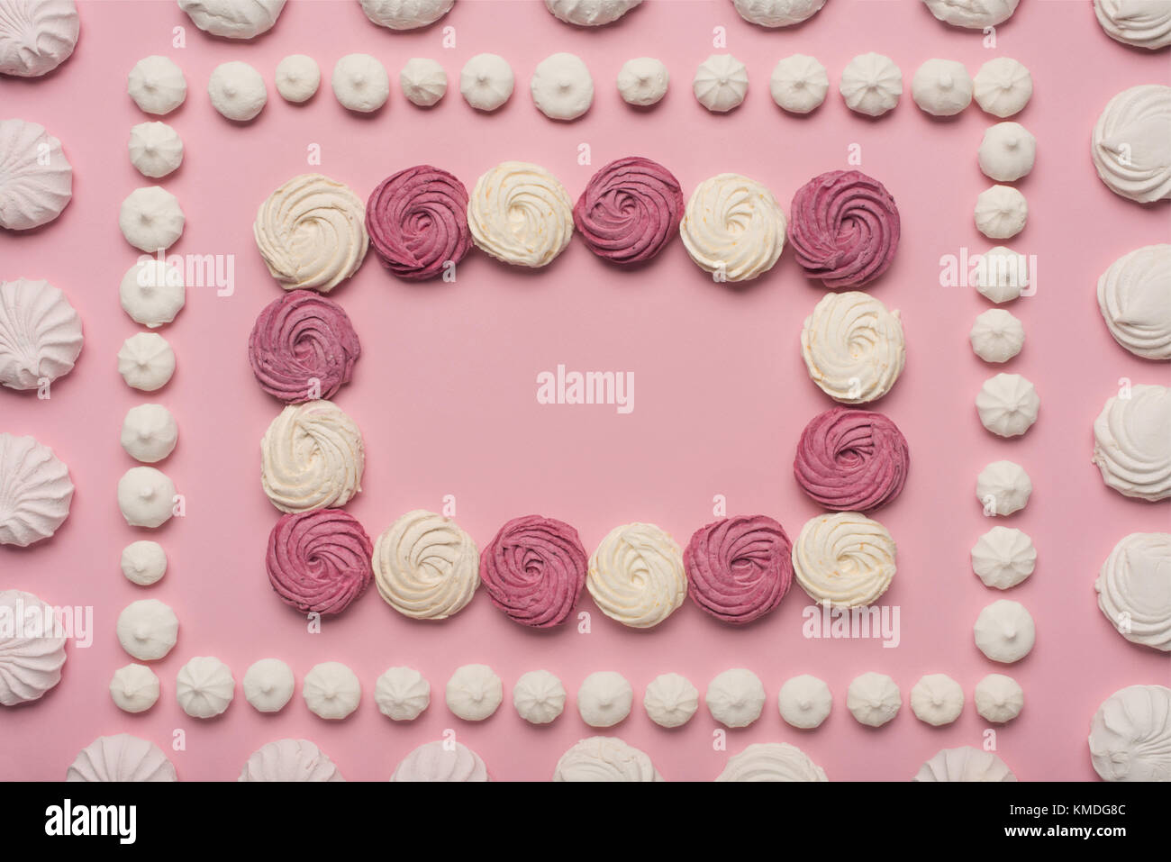 frame of white and berry marshmallows Stock Photo - Alamy