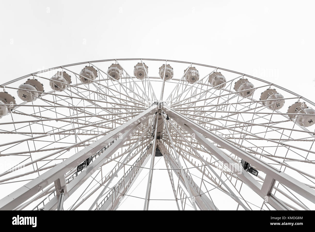 White Ferris wheel Stock Photo - Alamy
