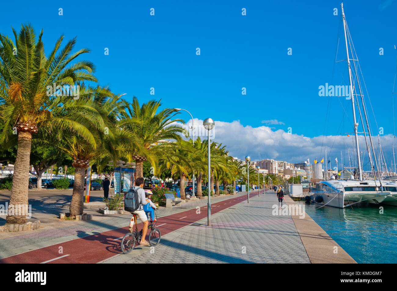 Cycling lane, Paseo Maritimo, Passeig Maritim, Avinguda de Gabriel Roca ...
