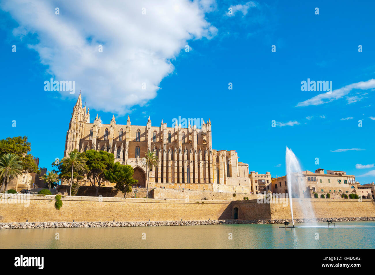 Europe mallorca cathedral hi-res stock photography and images - Alamy