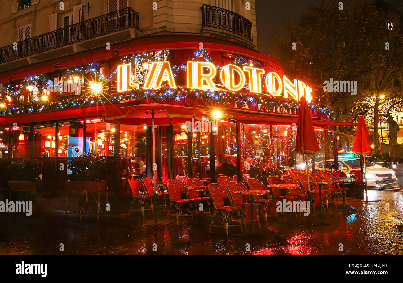 La rotonde paris cafe hi-res stock photography and images - Alamy