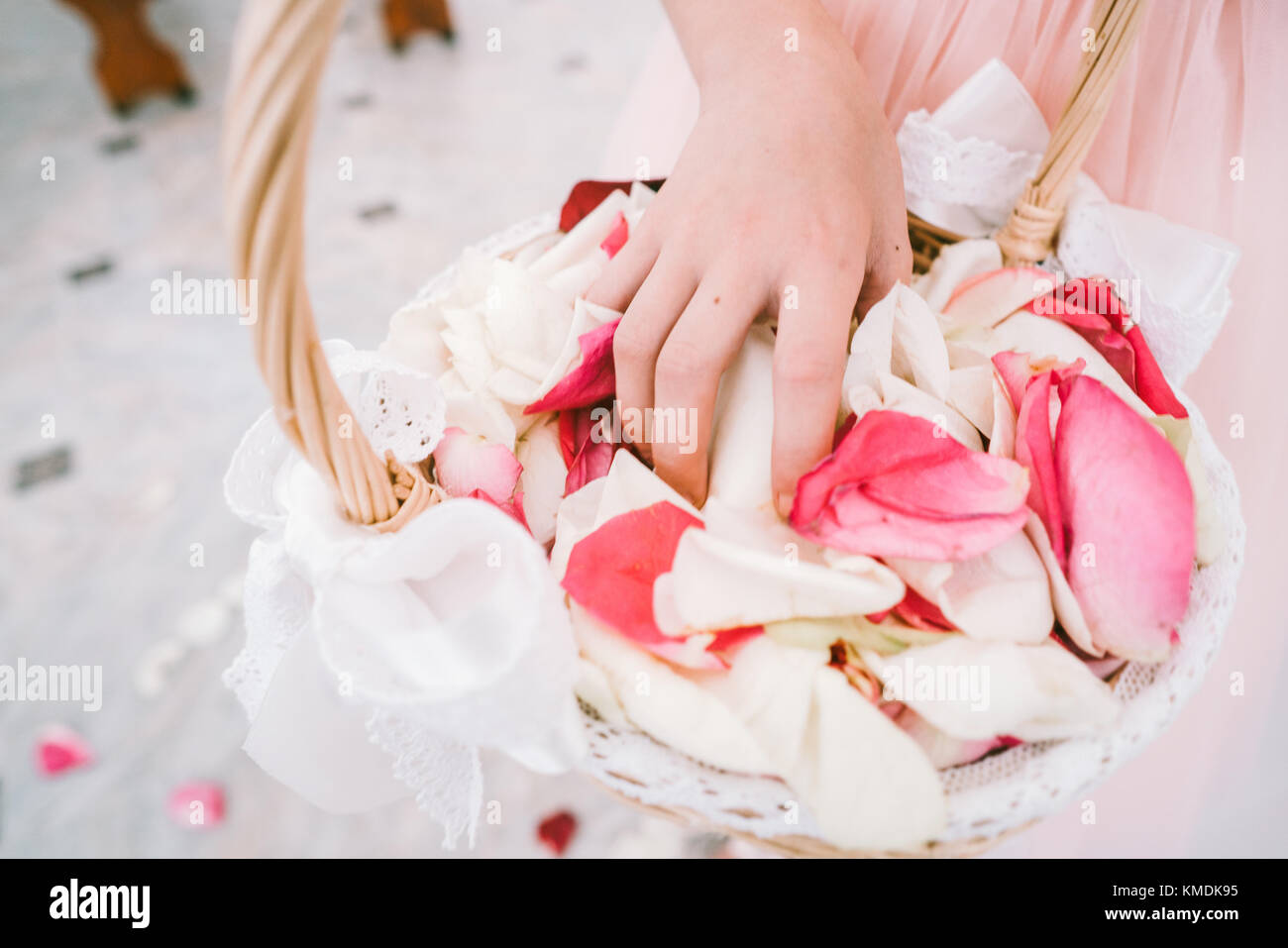 Grab basket hi-res stock photography and images - Alamy