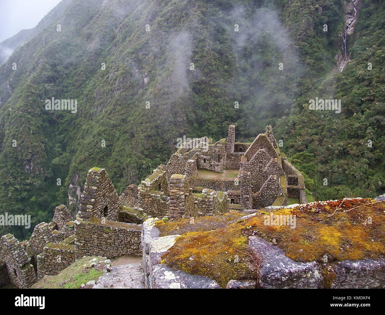 Ruins of Winay Wayna on the Royal Inca Trail, Peru Stock Photo - Alamy