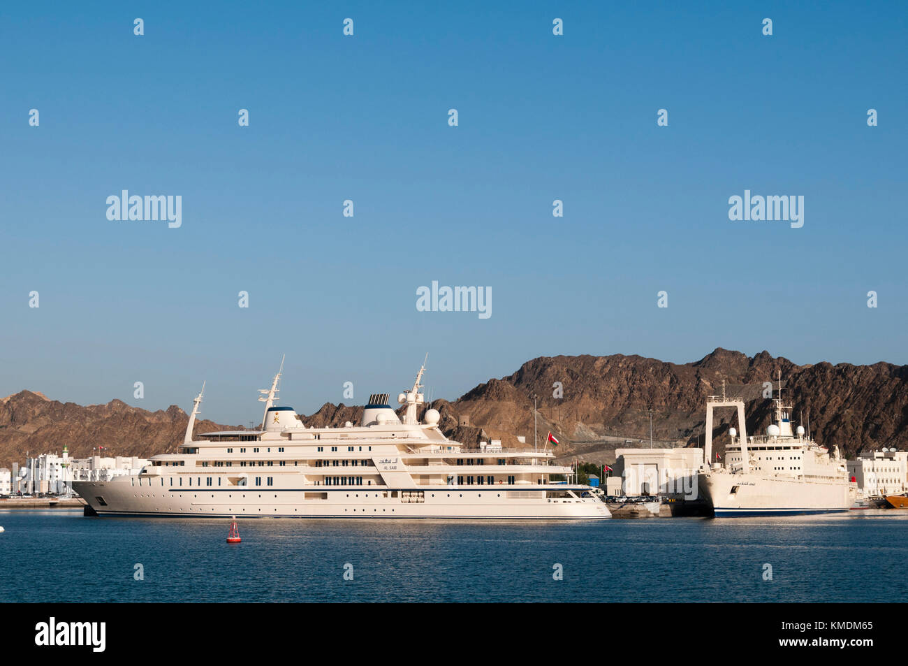 City of mutrah hi-res stock photography and images - Alamy