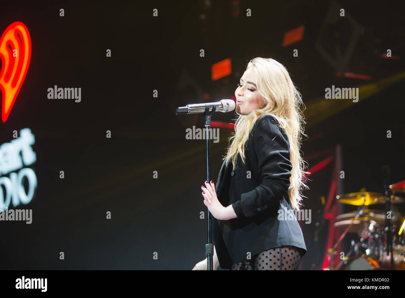 Sabrina carpenter performs hi-res stock photography and images - Alamy