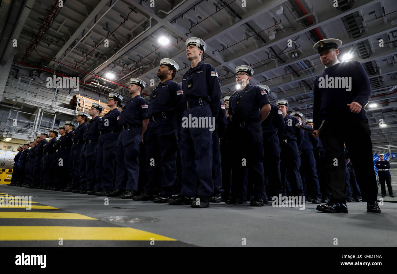 Royal navy ratings practice hi-res stock photography and images - Alamy