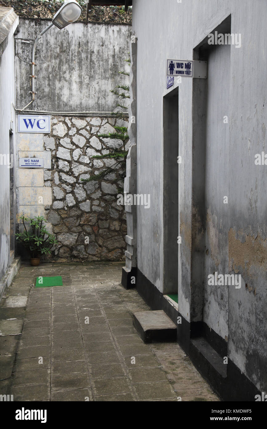 Prison toilet hi-res stock photography and images - Alamy