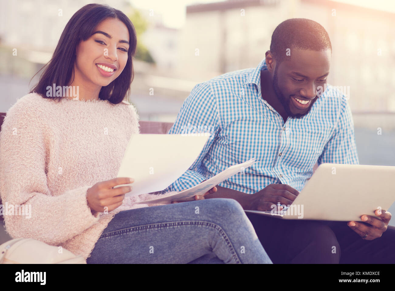 Colleagues working together hi-res stock photography and images - Alamy