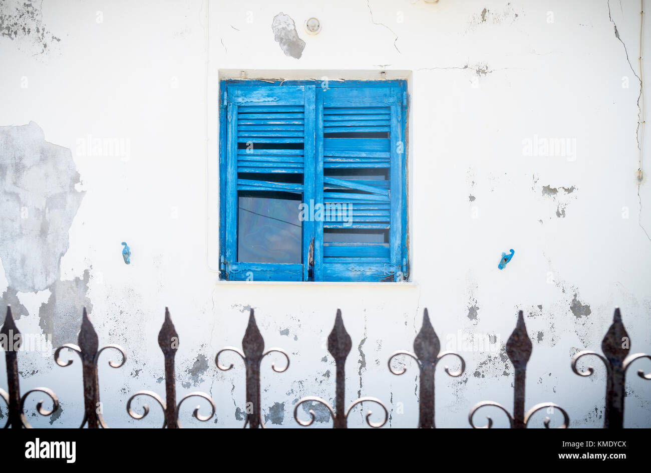 Old greek shutters crete hi-res stock photography and images - Alamy