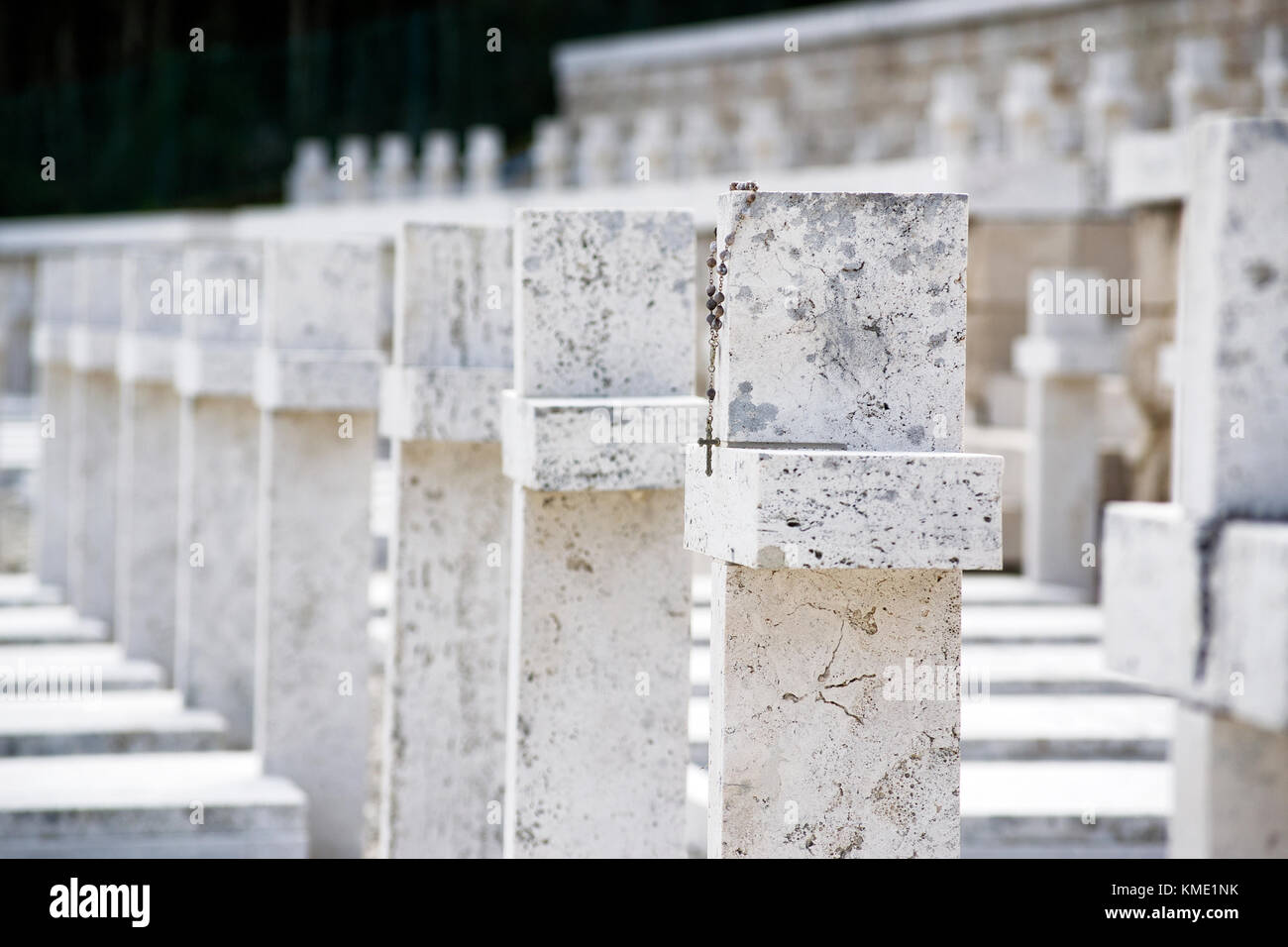 Group of headstones hi-res stock photography and images - Alamy