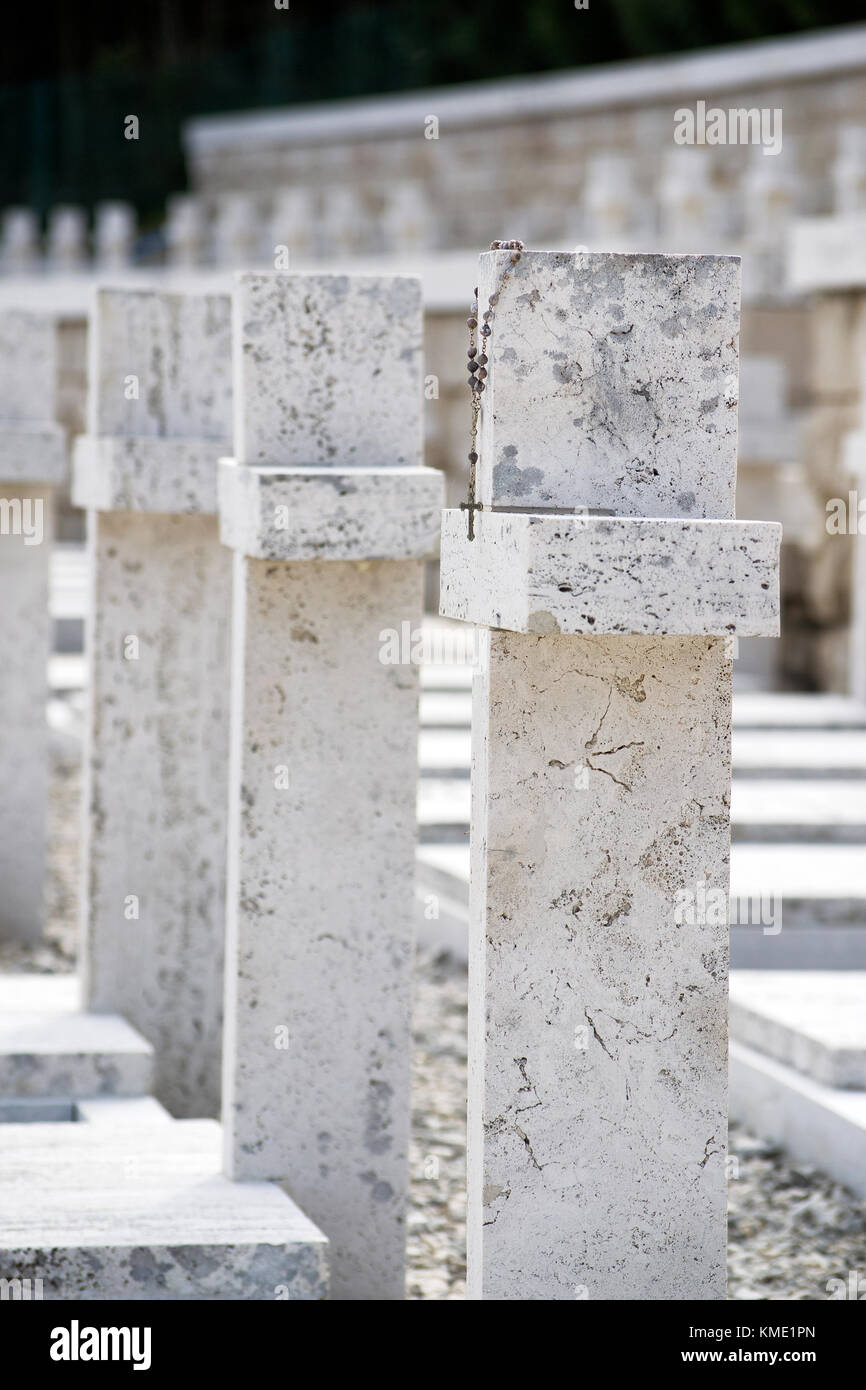 Group of headstones hi-res stock photography and images - Alamy
