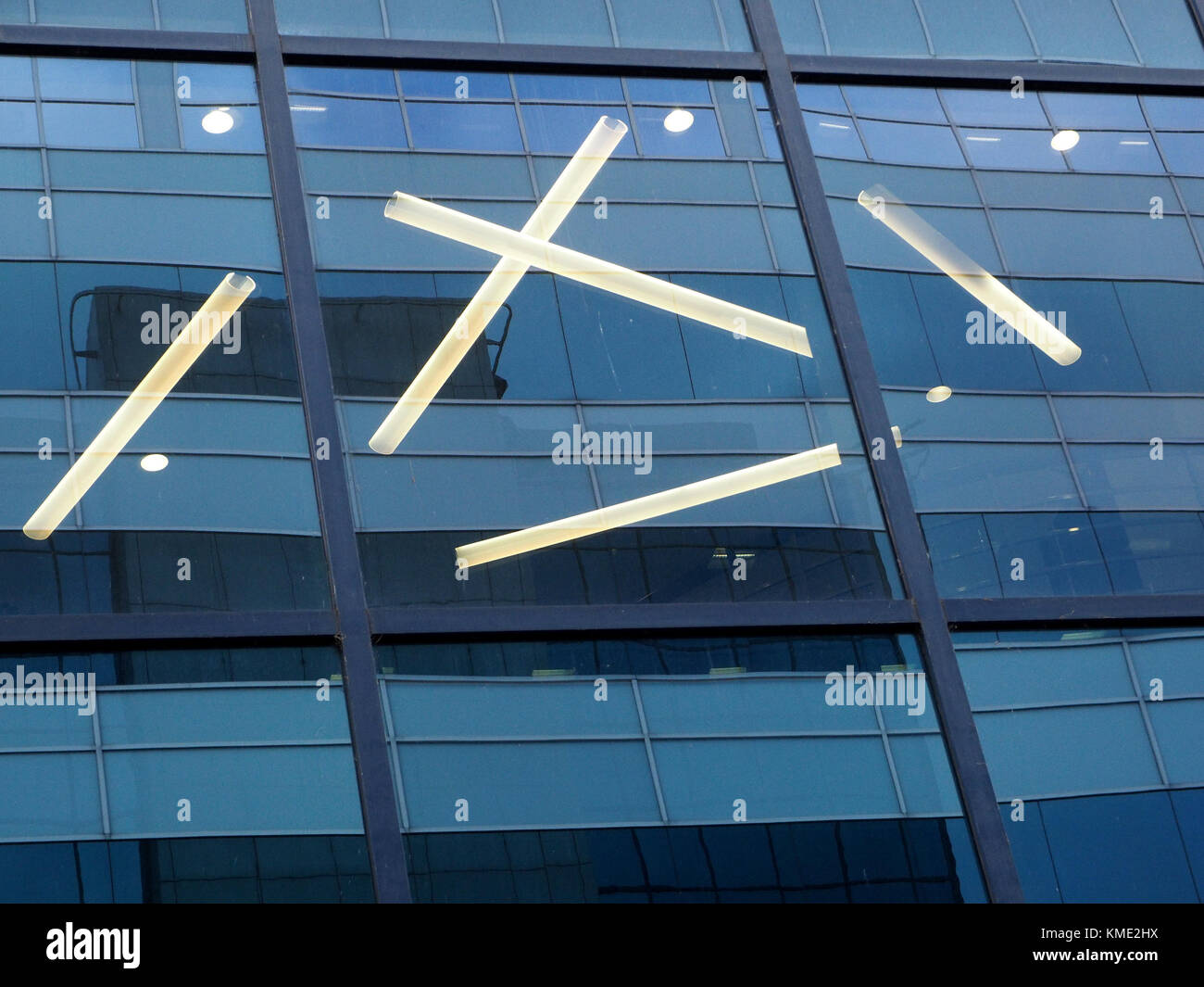 Fluorescent lights office hi-res stock photography and images - Alamy