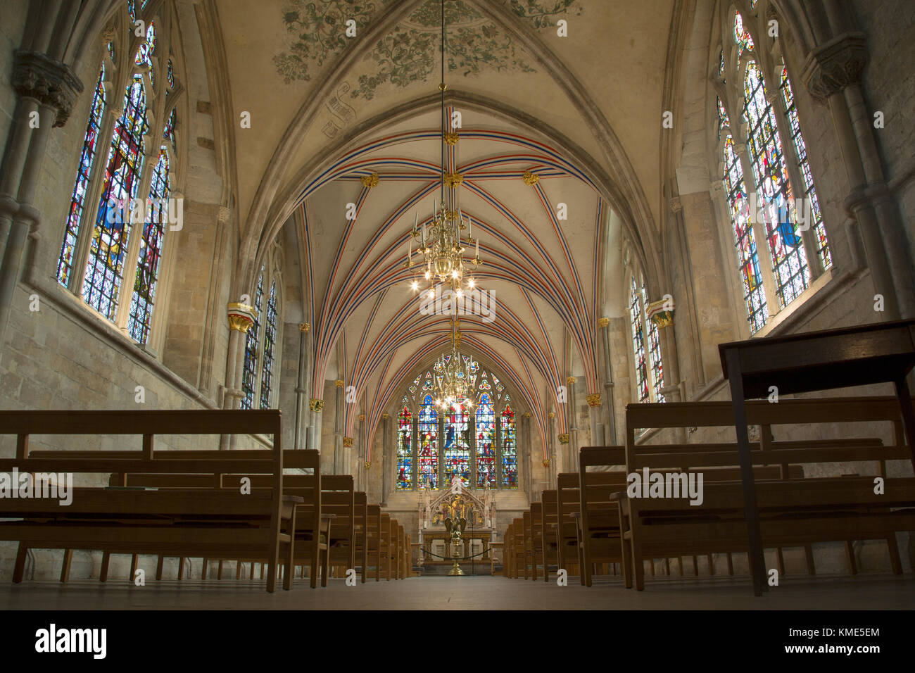 Chichester cathedral lady chapel hi-res stock photography and images ...