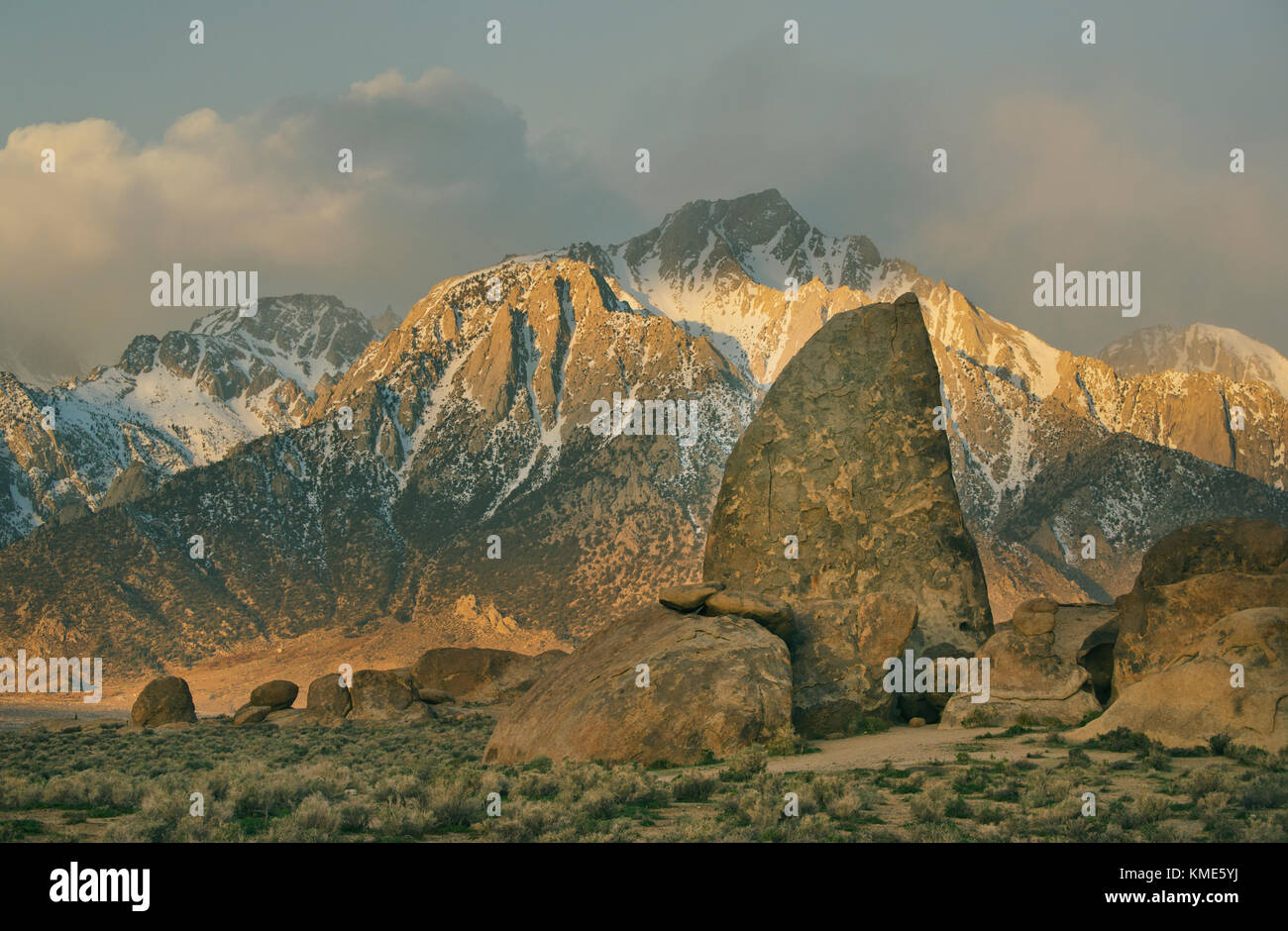 Sunrise on Sierra Nevada crest from Alabama Hills, Owens Valley ...