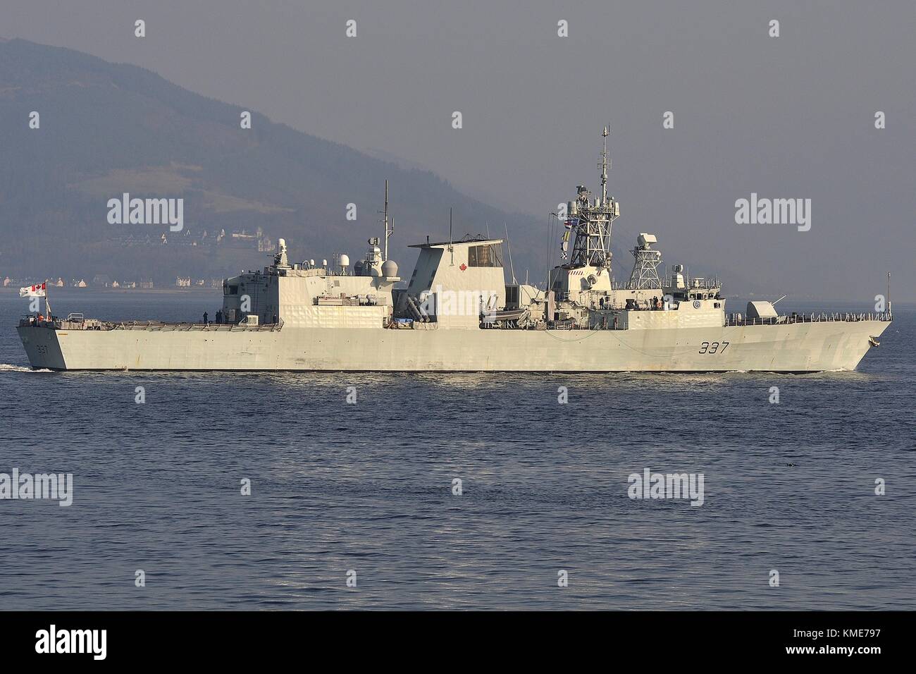 Royal canadian navy halifax class frigate hi-res stock photography and ...
