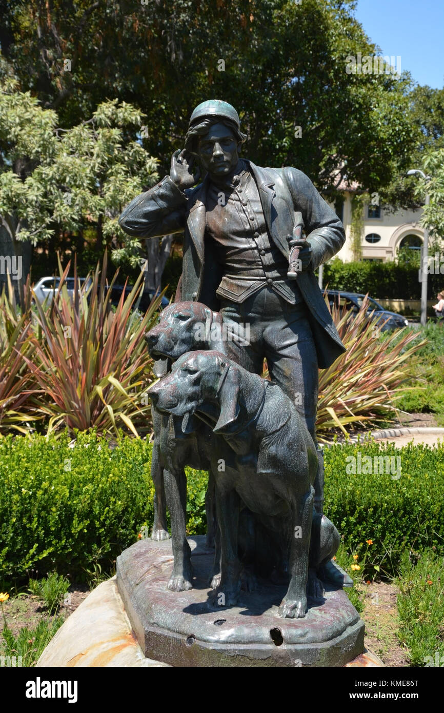 BEVERLY HILLS, CA - AUG 21: Monument for the hunter in Beverly Hills ...