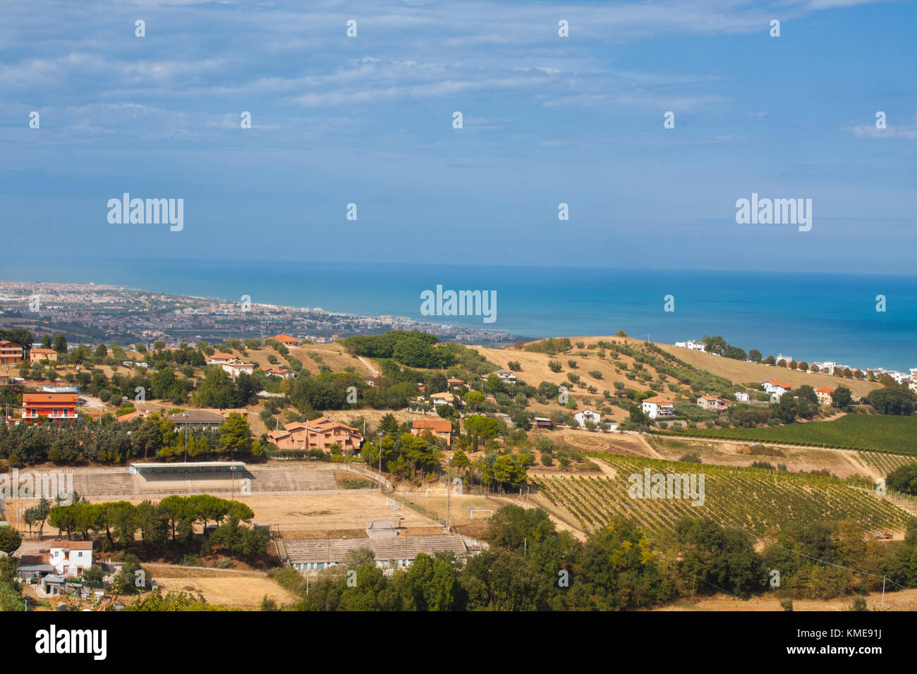 Italy Landscape View with Clouds on Blue sky, Italian Fields Stock ...