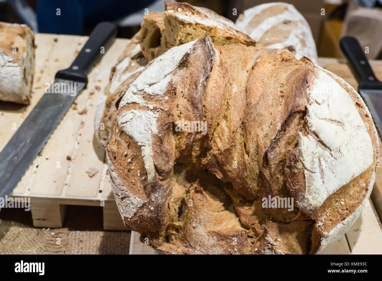 Wood oven bakery hi-res stock photography and images - Alamy