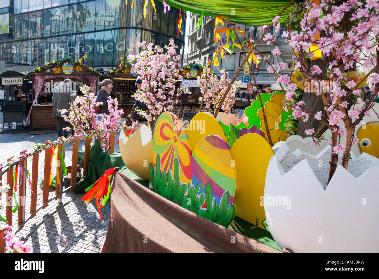 Velikonocni trh, Václavské namesti, Praha, Ceska republika / easter ...