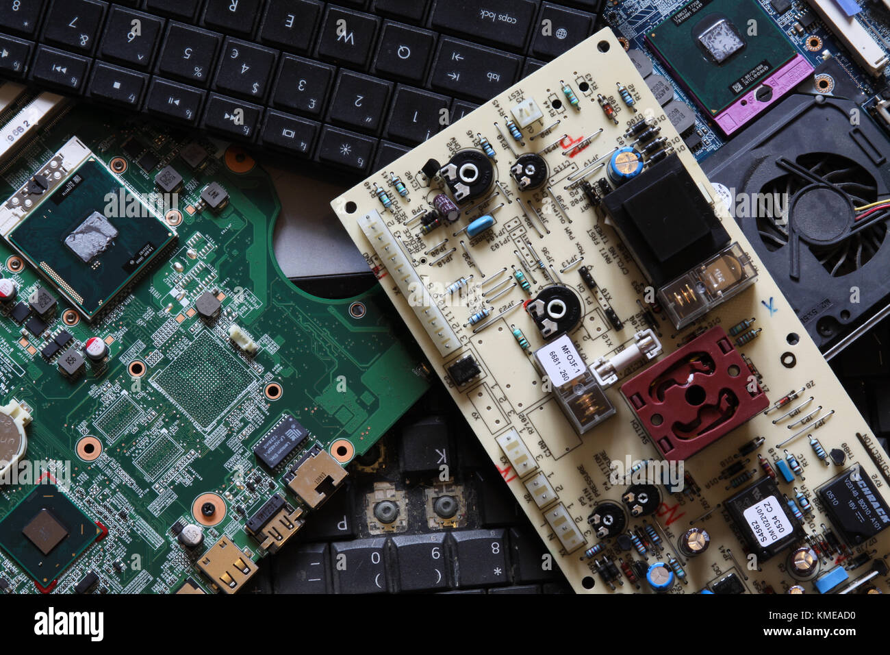 Waste circuit boards computers hi-res stock photography and images - Alamy