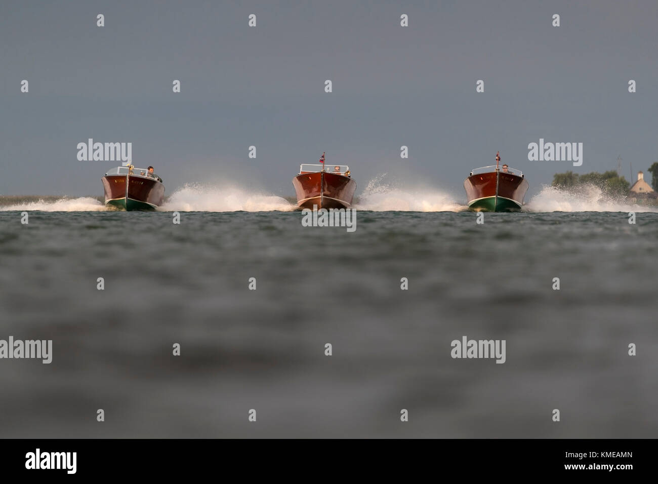 Boats in formation hi-res stock photography and images - Alamy