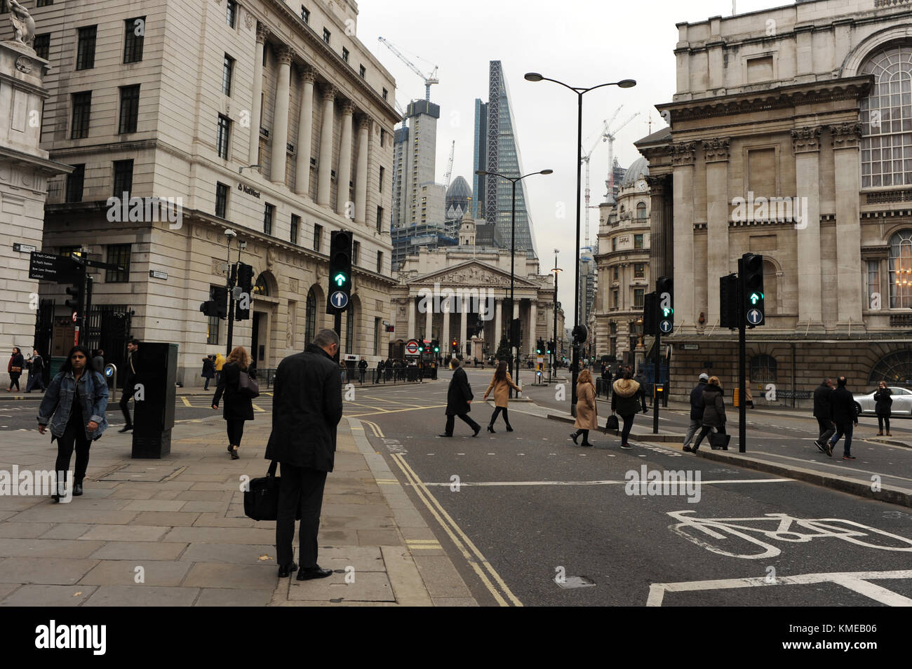 London city workers hi-res stock photography and images - Alamy