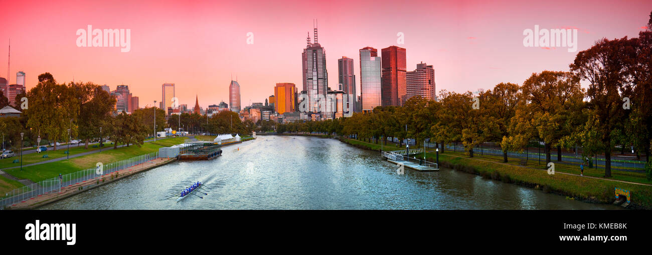Panoramic view of city of Melbourne with river and skyscrapers at ...