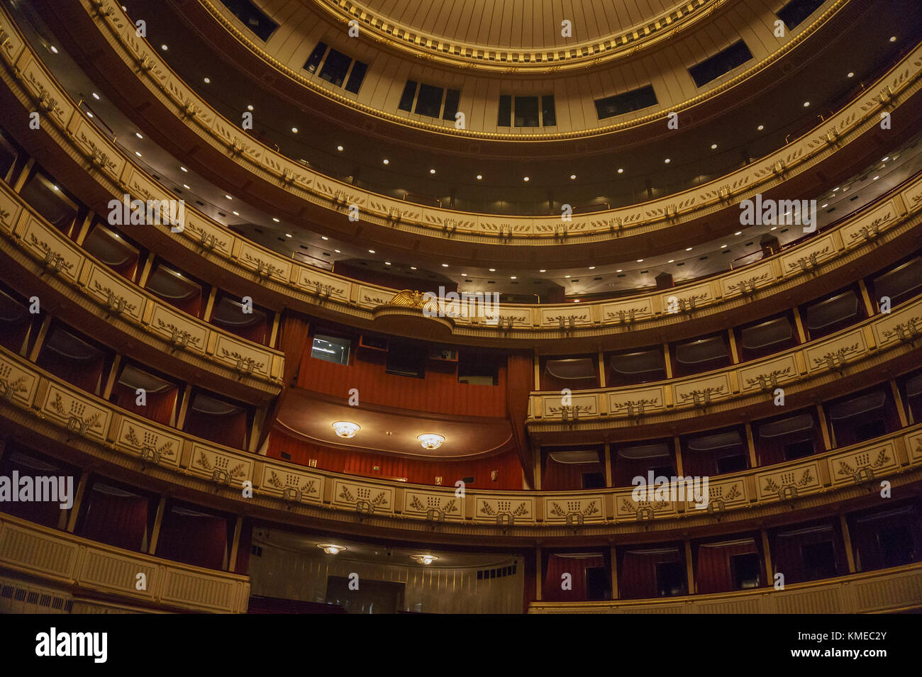 Interior of Vienna State Opera House. Wiener Staatsoper produces 50-70 ...