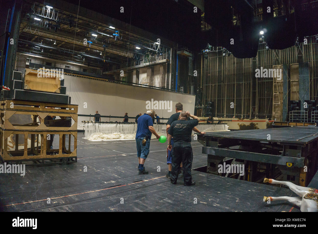 Backstage and interior of Vienna State Opera House. Rehearsals and ...