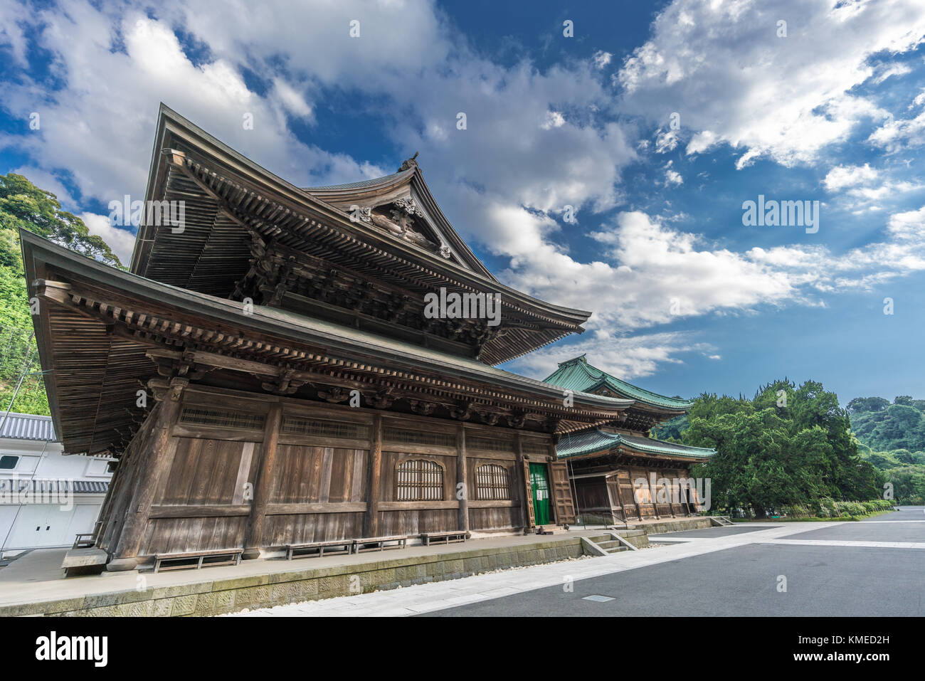 Kencho-ji temple, side view of Hatto (lecture hall) or Dharma Hall ...