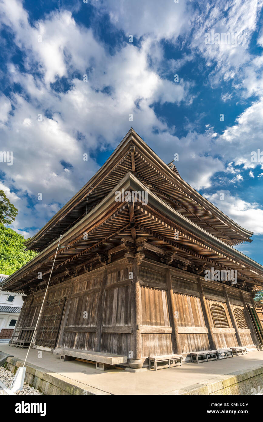 Kencho-ji temple, corner view of Hatto (lecture hall) or Dharma Hall ...