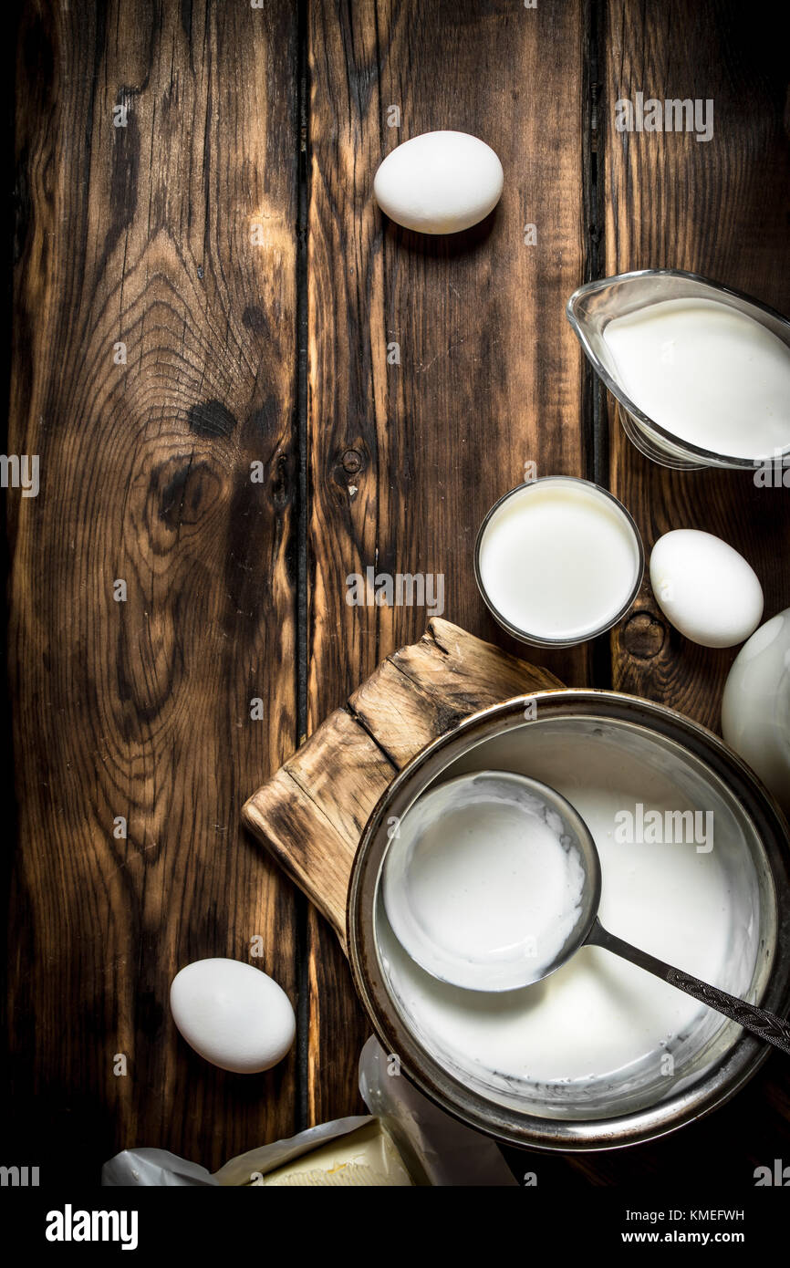 Fresh dairy products on the wooden table Stock Photo - Alamy