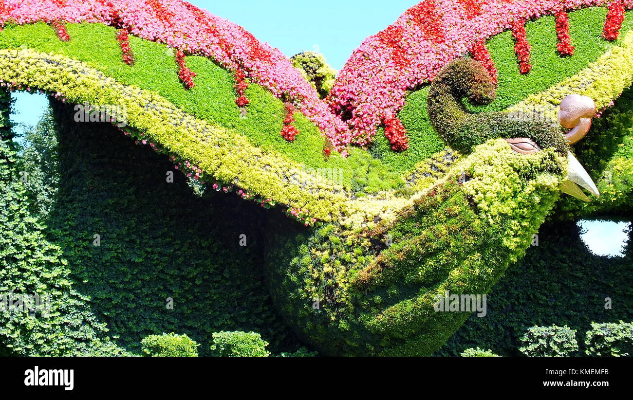 Montreal garden topiary hi-res stock photography and images - Alamy