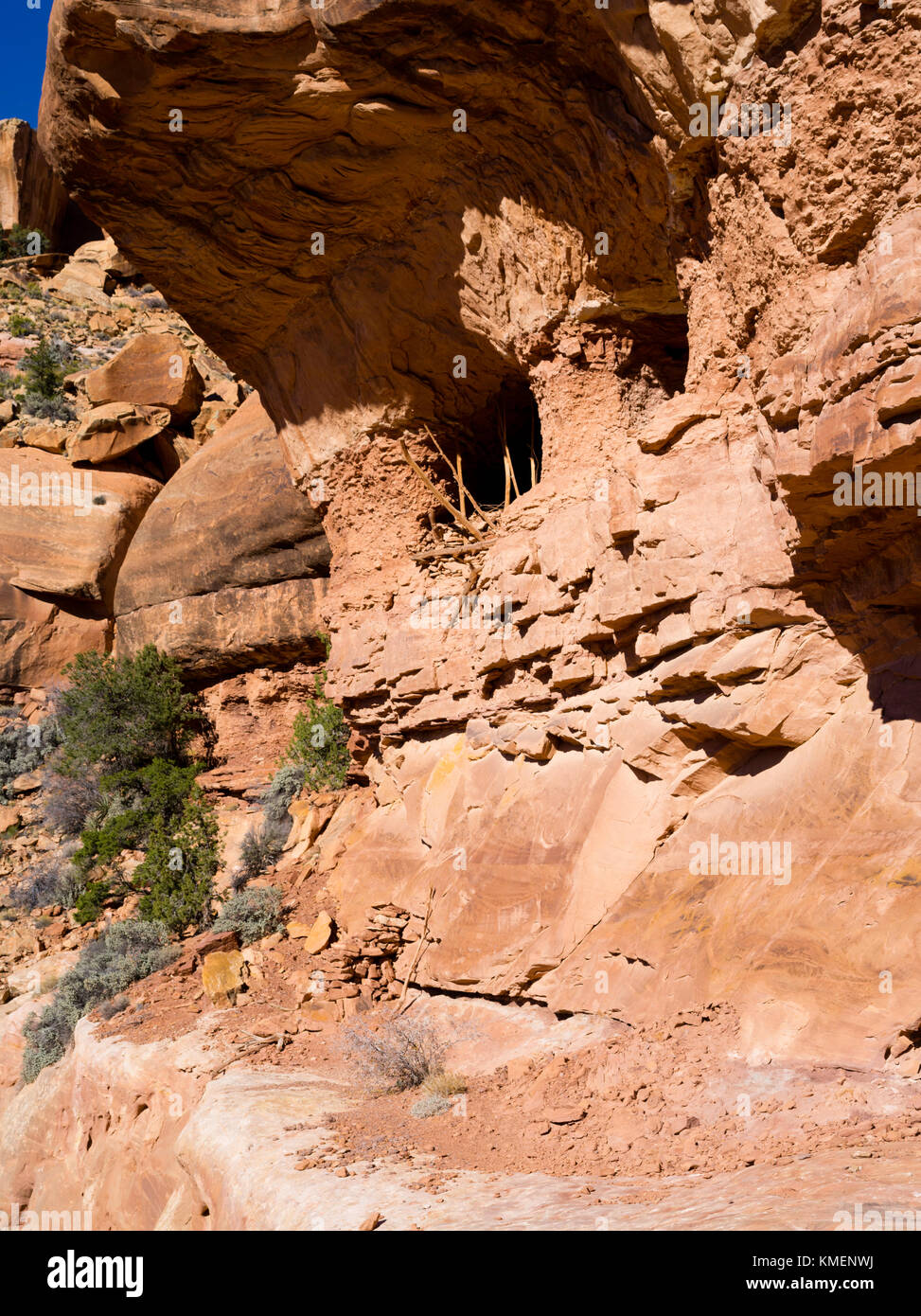 Turkey pen ruin hi-res stock photography and images - Alamy