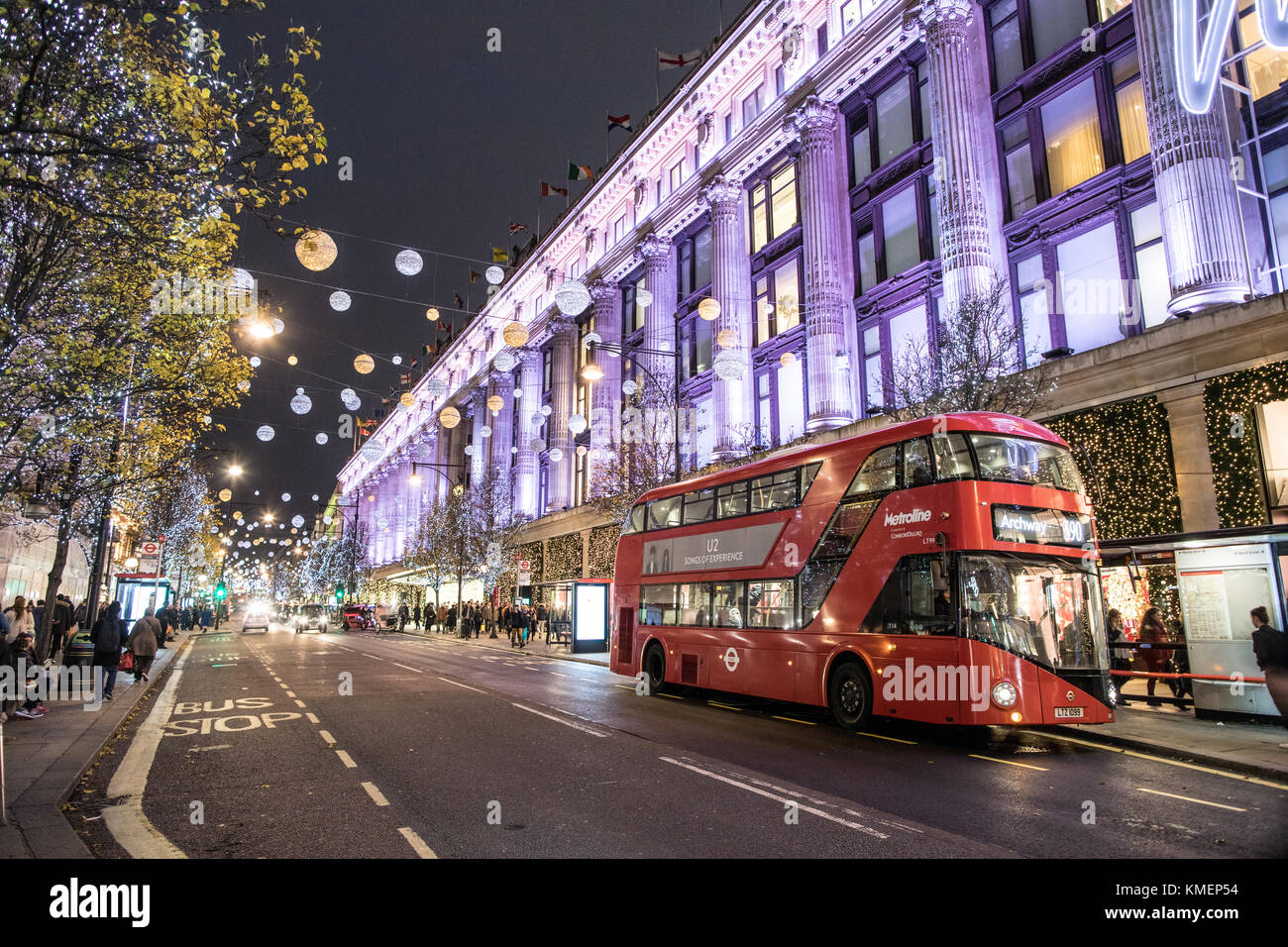 Selfridges christmas london hi-res stock photography and images - Alamy