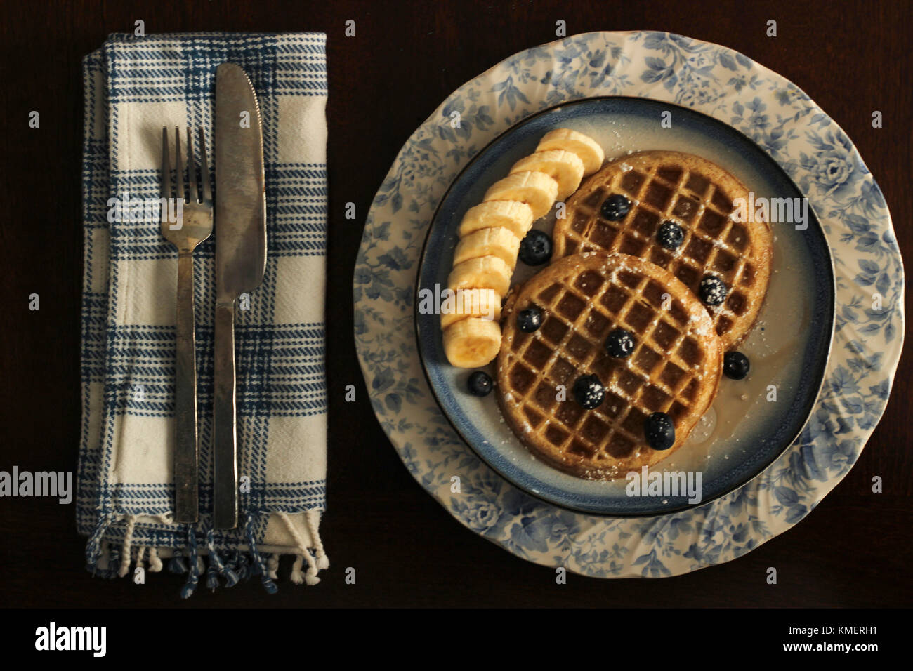 Quality checker hi-res stock photography and images - Alamy