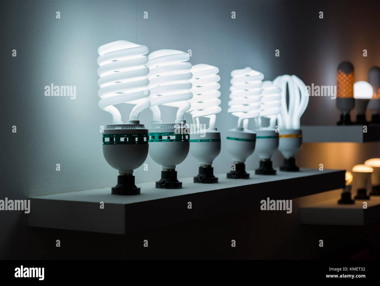 Flourescent lamps hi-res stock photography and images - Alamy