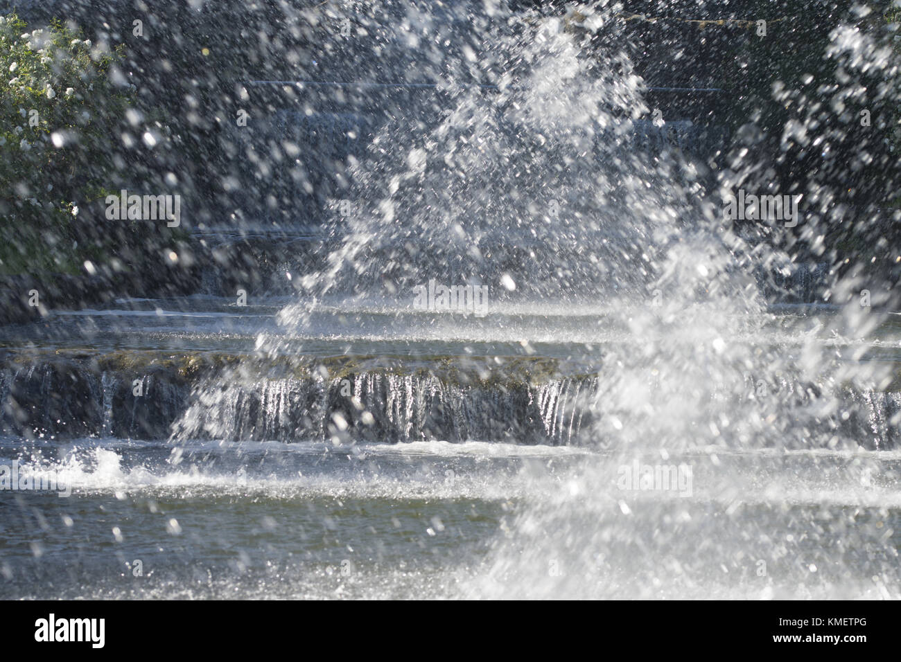 Spurt squirt water fountain hi-res stock photography and images - Alamy