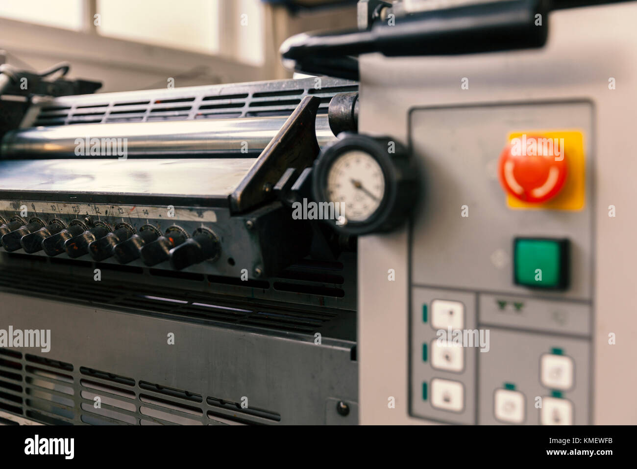 Old printing machine hi-res stock photography and images - Alamy