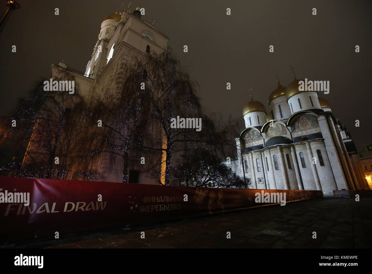 General view inside the walled area of the Kremlin at night Stock Photo ...