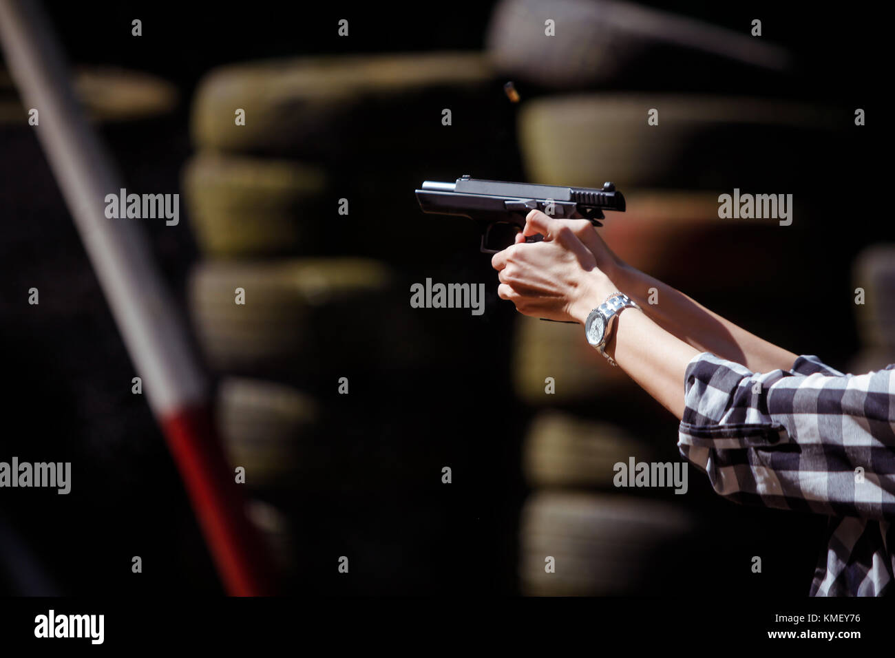 9 mm bullet hi-res stock photography and images - Alamy
