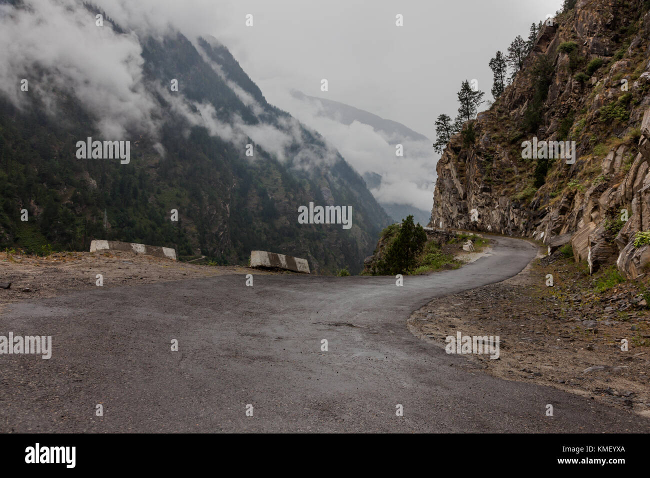 Chitkul village, Himachal Pradesh, India Stock Photo - Alamy